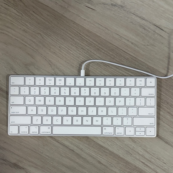 Apple | Computers, Laptops & Parts | Apple White Wired Keyboard | Poshmark